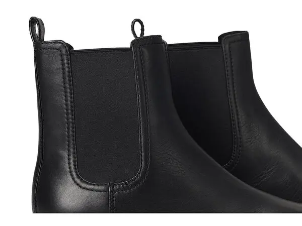 Vince Pinecrest Ii Chelsea Lug Sole Boots - Black