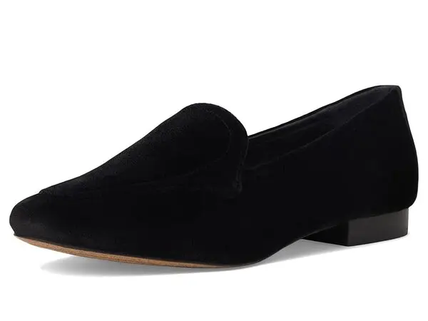 Vince Camuto Cintha Flat Loafer