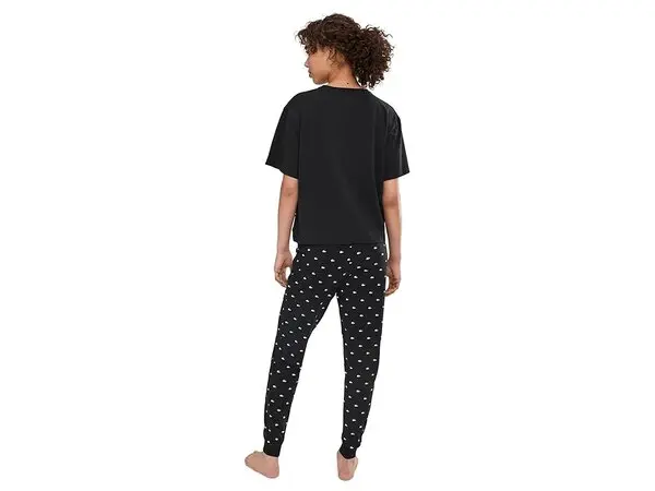 Lacoste Pyjama Set With Embroidered Crocodile Detail