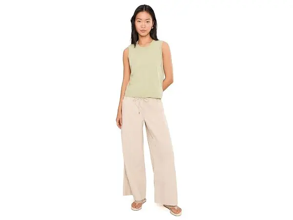 Vince Camuto Sleeveless Crewneck Tank
