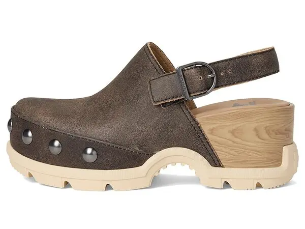 Sorel Roam'n Clog Rvt With Rivet Details And Adjustable Ankle Strap