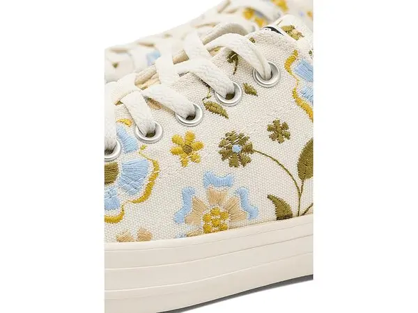 CONVERSE Chuck Taylor All Star Low Top Sneakers - White