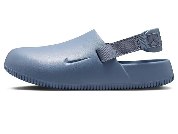 Nike Calm Slides
