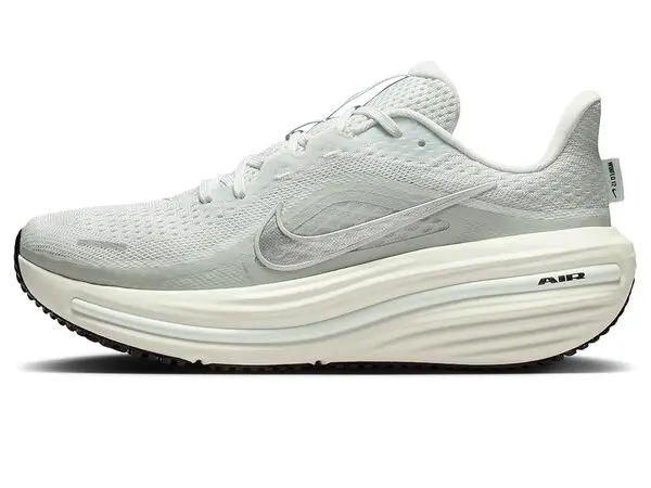 Nike Winflo 12 Athletic Shoes - Silver