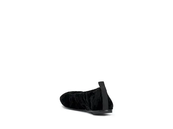 Vince Camuto Verline Flat Shoes