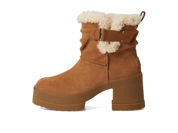 UGG Moxy Pull-on Boots