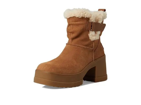 UGG Moxy Pull-on Boots