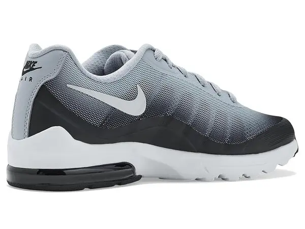 Nike Max Invigor Lace-up Sneakers - Gray
