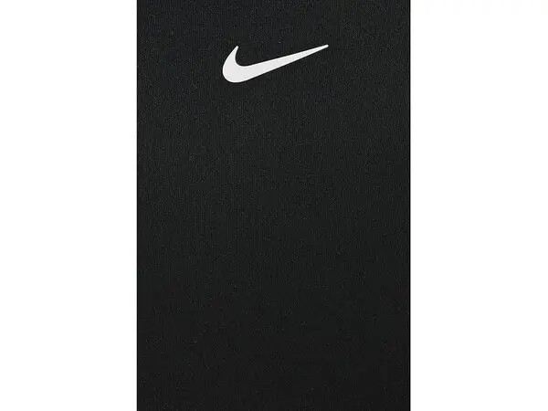 Nike Solid Cropped Top