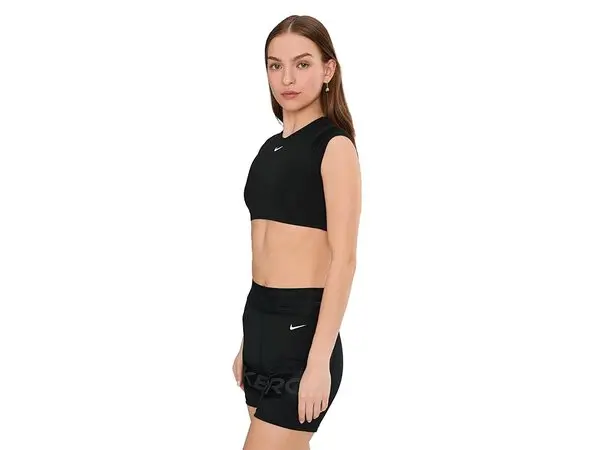 Nike Solid Cropped Top