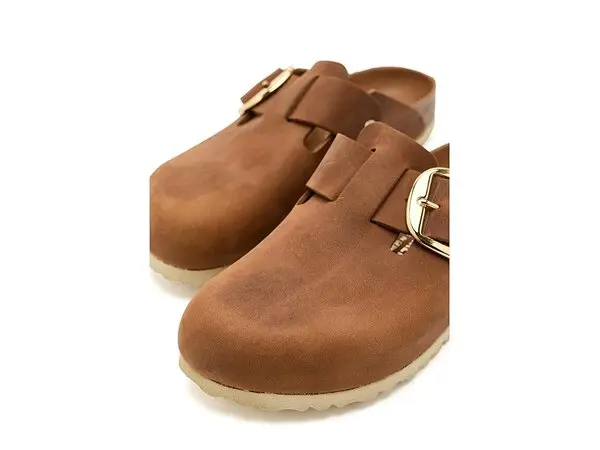 BIRKENSTOCK Boston Big Buckle Oiled Leather Clogs - Tan