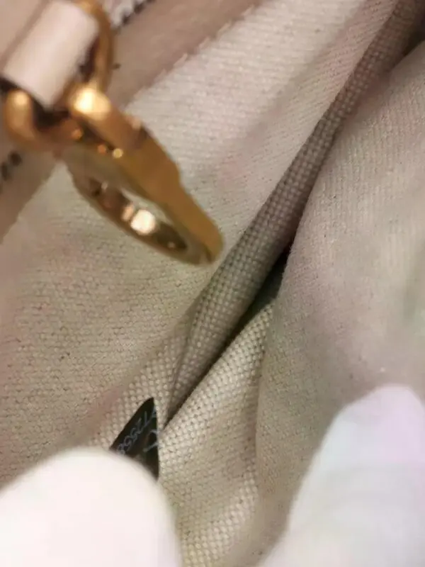 Gucci Gg Supreme Interlocking G Tote Satchel