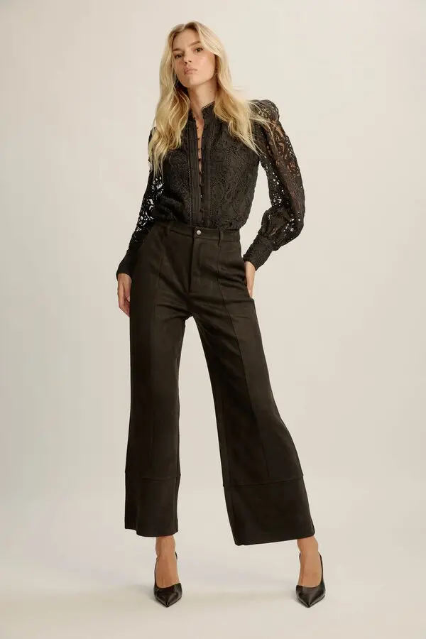 Bardot Remy Lace Bodysuit With Puff Sleeves - Black