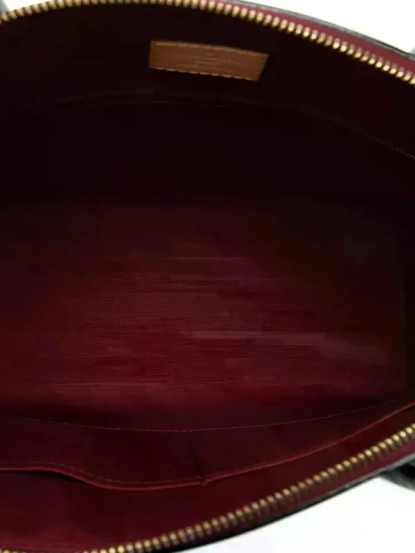 LOUIS VUITTON Monogram Vernis Lockit Pm Handbag - Red