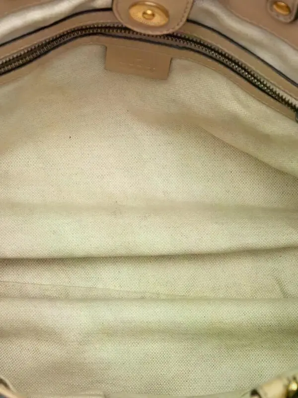 Gucci Embossed Leather Tote Bag - Neutrals