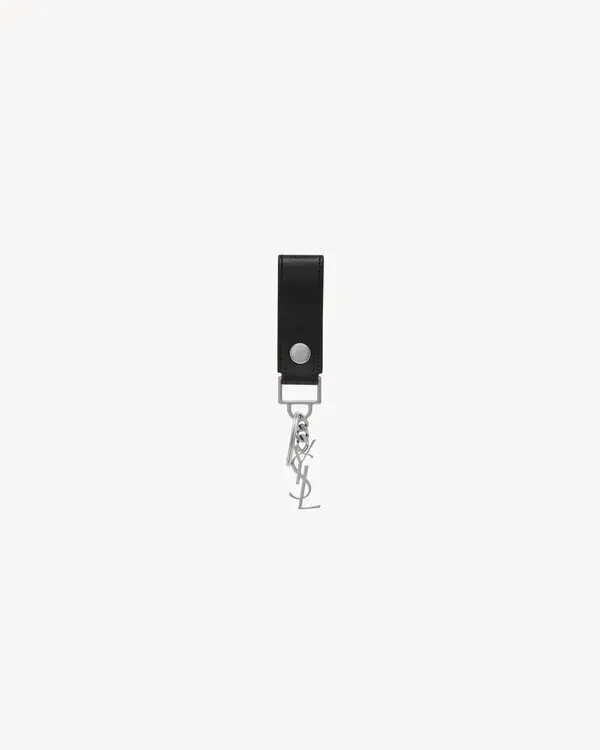 Saint Laurent Cassandre Key Ring In Smooth Leather - Black