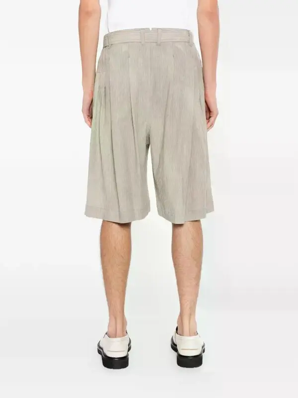 SONGZIO Pleated Belted Shorts