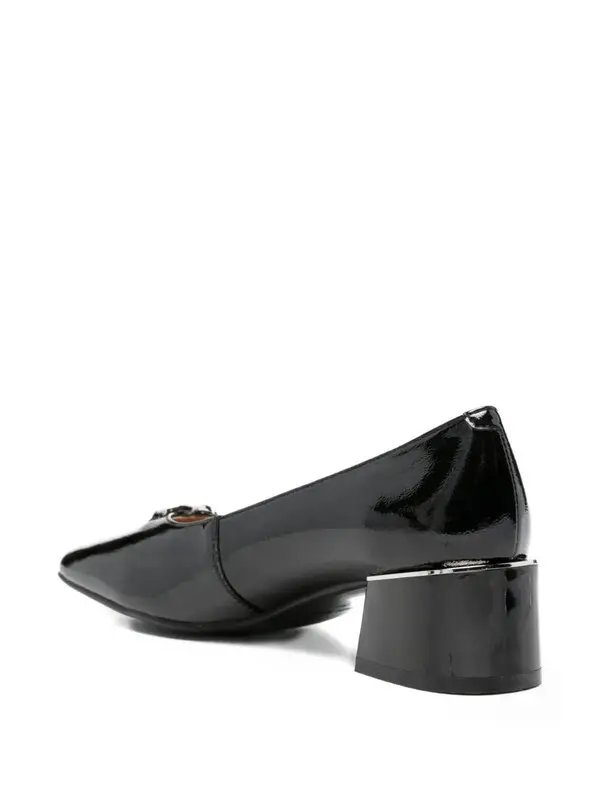 LINDA BAUMANN Patent Leather Logo Plaque Pumps