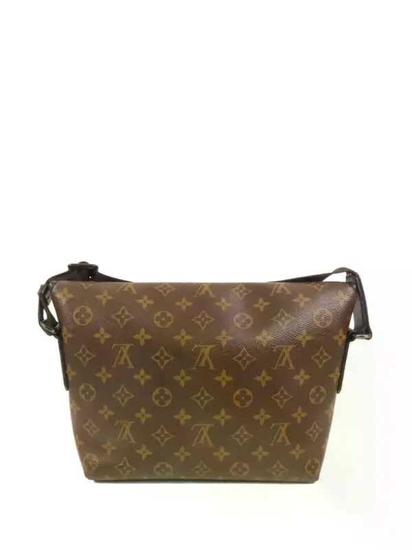 LOUIS VUITTON Magnetic Messenger Bag
