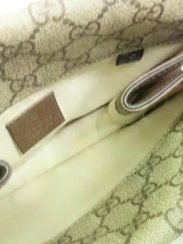 Gucci Gg Canvas Shoulder Bag With Tiger Head Plaque - Neutrals