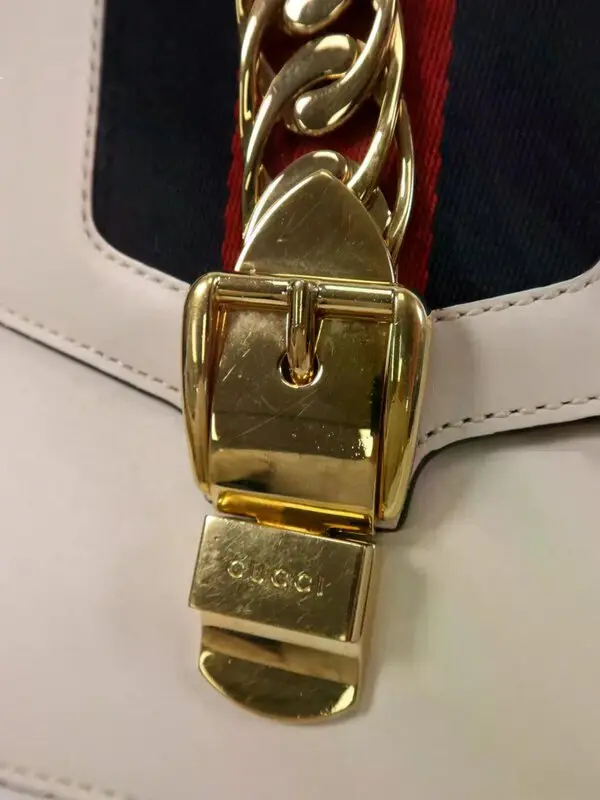 Gucci Sylvie Shoulder Bag - Neutrals