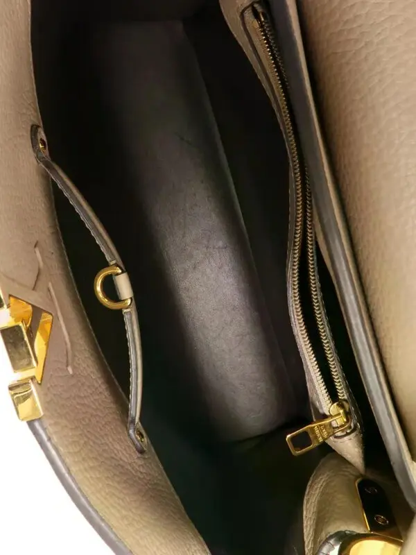 LOUIS VUITTON Capucines Gm Shoulder Bag