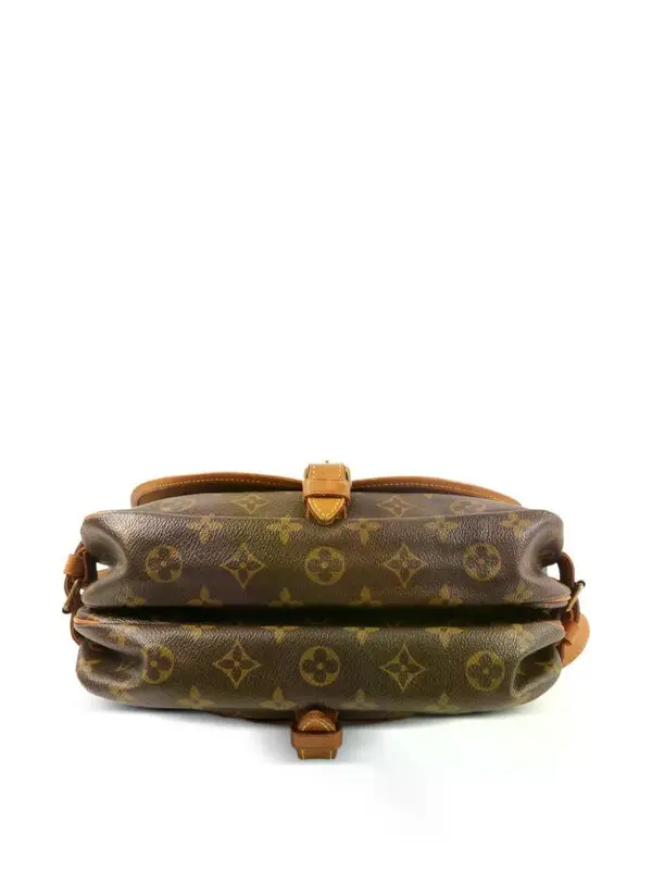 LOUIS VUITTON 30 Saumur Monogram Shoulder Bag - Brown