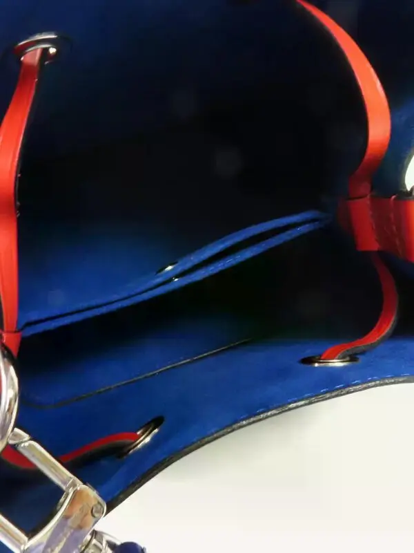 LOUIS VUITTON Neonoe Bb Epi Bucket Bag - Black