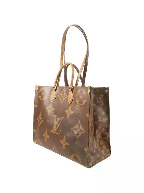 LOUIS VUITTON Monogram Giant Onthego Tote Bag