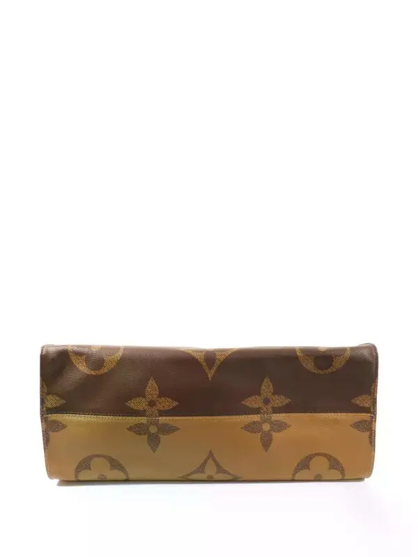 LOUIS VUITTON Monogram Giant Onthego Tote Bag