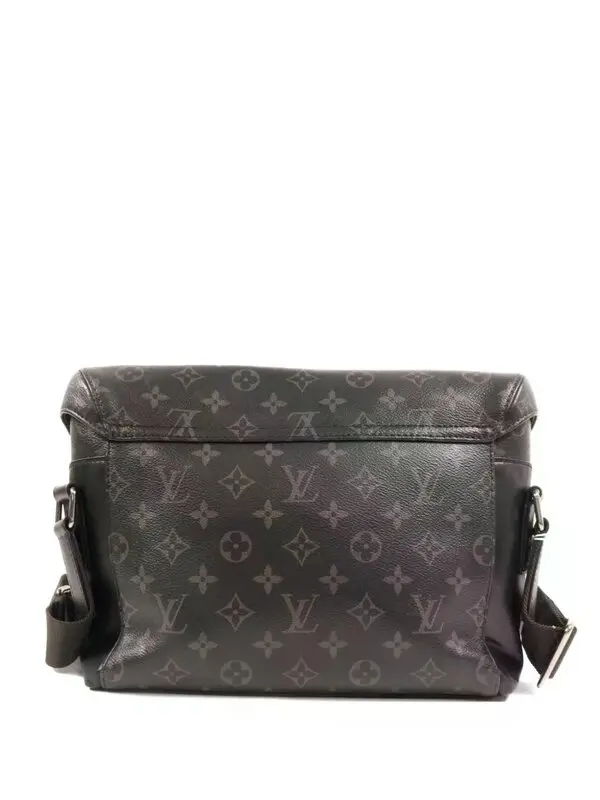 LOUIS VUITTON Voyager Messenger Bag - Black