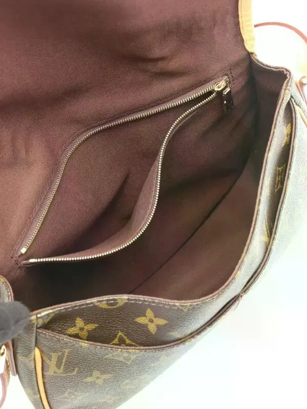 LOUIS VUITTON Monogram Pattern Shoulder Bag - Brown
