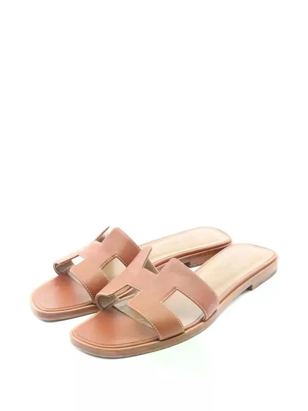 Hermès Leather H-cut Strap Flat Sandals