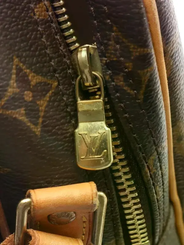 LOUIS VUITTON Monogram Reporter Pm Shoulder Bag - Brown