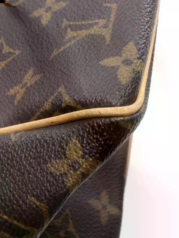 LOUIS VUITTON Monogram Batignolles Tote Bag