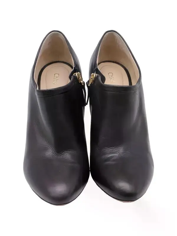 Chloé Leather Ankle Boots With Gold-tone Metal Accent