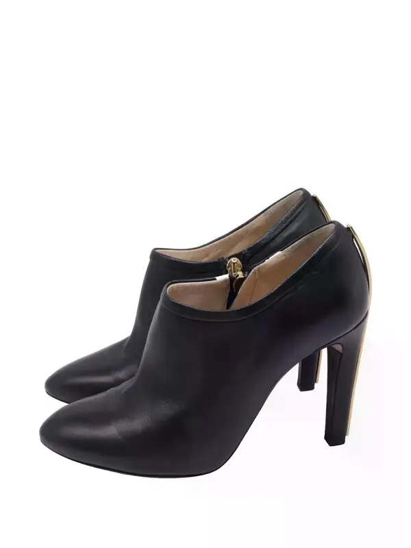 Chloé Leather Ankle Boots With Gold-tone Metal Accent