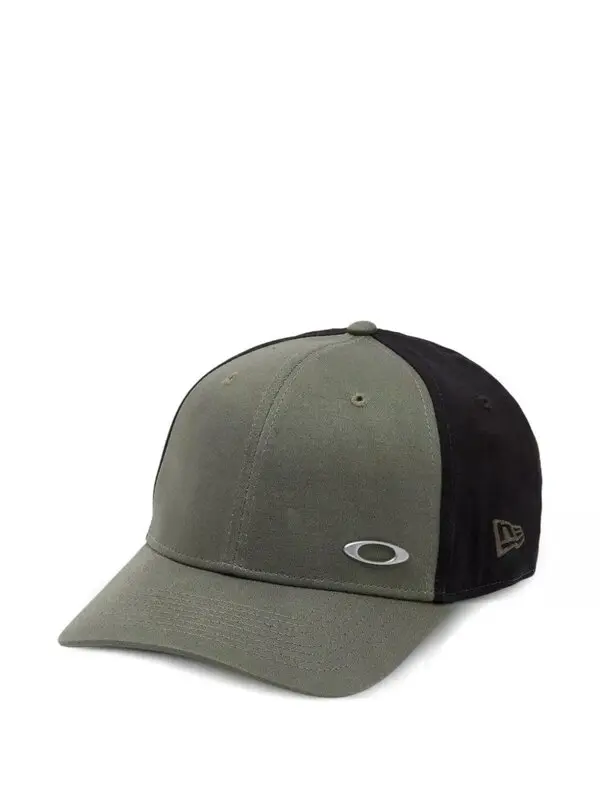 Oakley Tinfoil Trucker Cap - Green