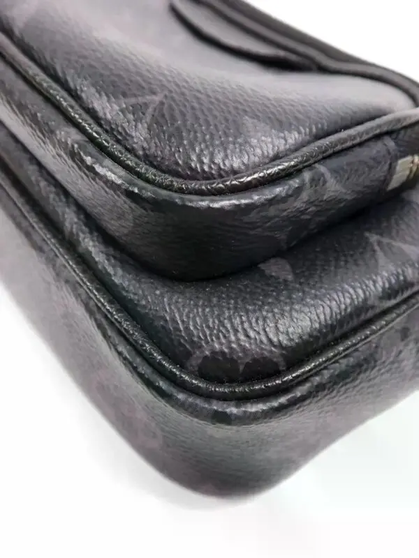 LOUIS VUITTON Outdoor Pochette Belt Bag - Black