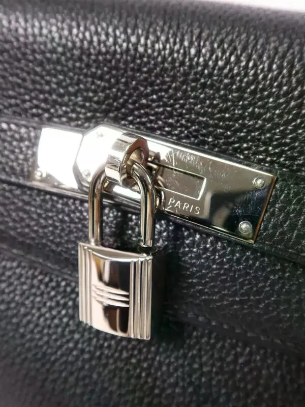 Hermès Kelly 32 Shoulder Bag