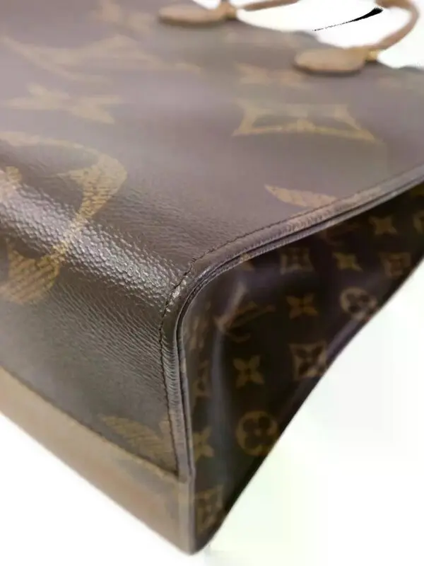 LOUIS VUITTON Gm On The Go Monogram Tote Bag