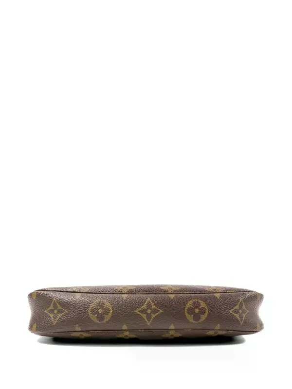 LOUIS VUITTON Monogram Pochette Shoulder Bag - Brown
