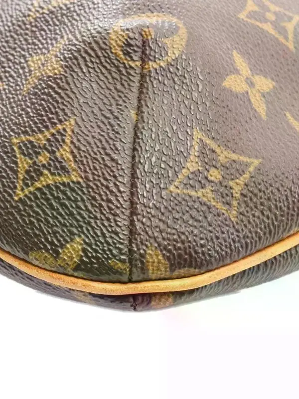 LOUIS VUITTON Monogram Shoulder Bag
