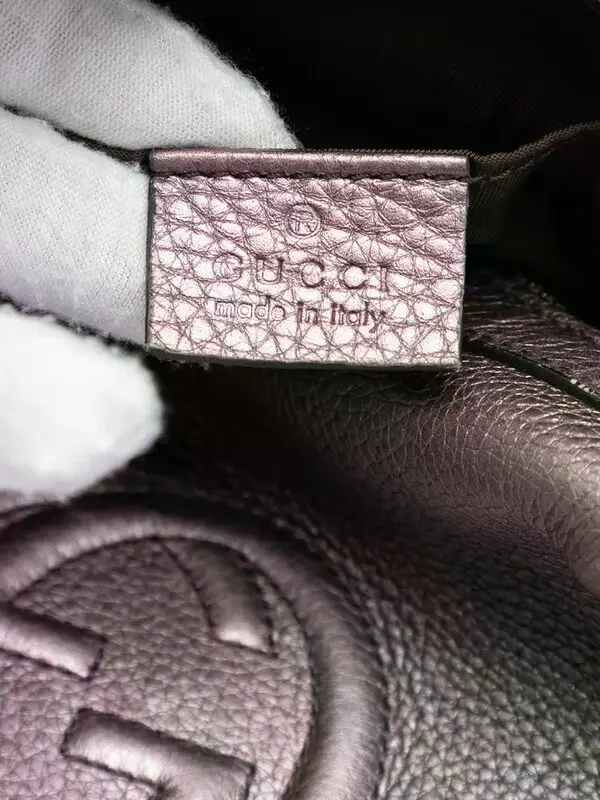 Gucci Metallic Leather Soho Cosmetic Pouch - Purple