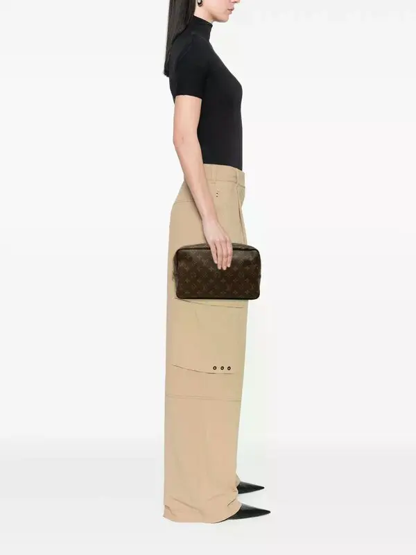 LOUIS VUITTON 1991 Monogram Trouse Toilete 28 Clutch Bag