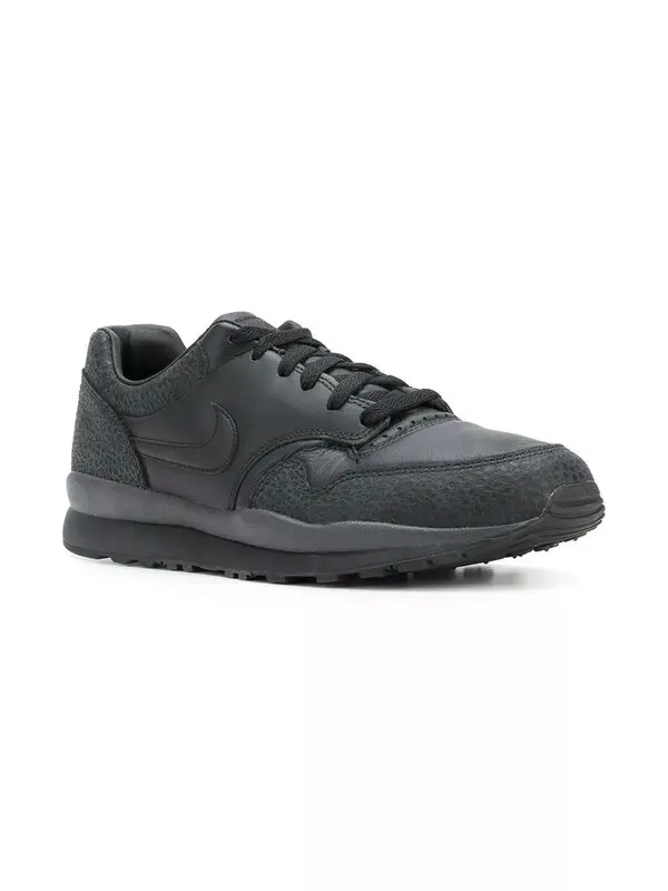 Nike Safari Qs Sneakers