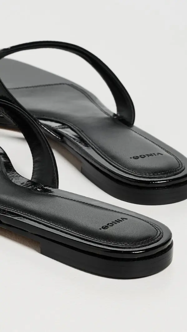 Vince San Juan Ii Patent Calfskin Sandals - Black