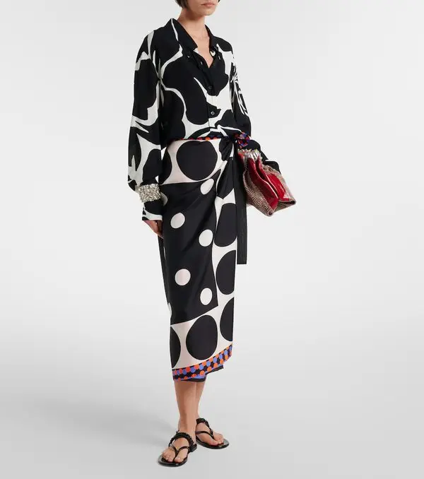 Dries Van Noten Embellished Patent Leather Thong Sandals