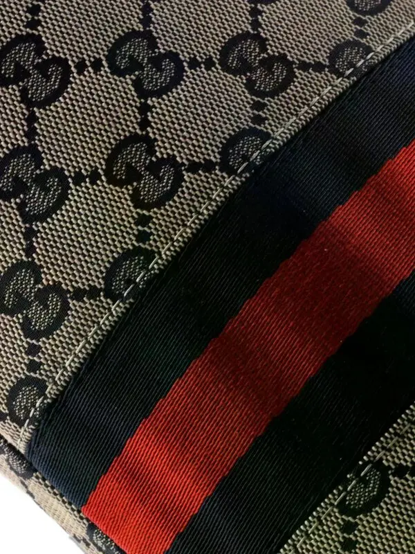 Gucci Gg Canvas Small Messenger Bag