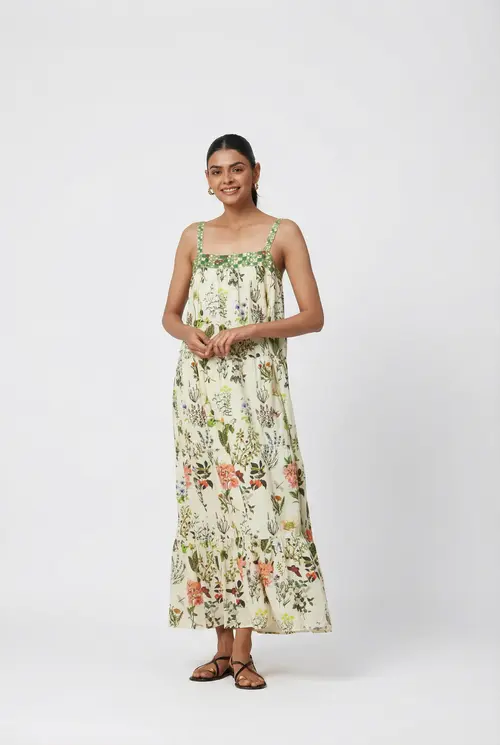 RO'S GARDEN Embroidered Maxi Dress